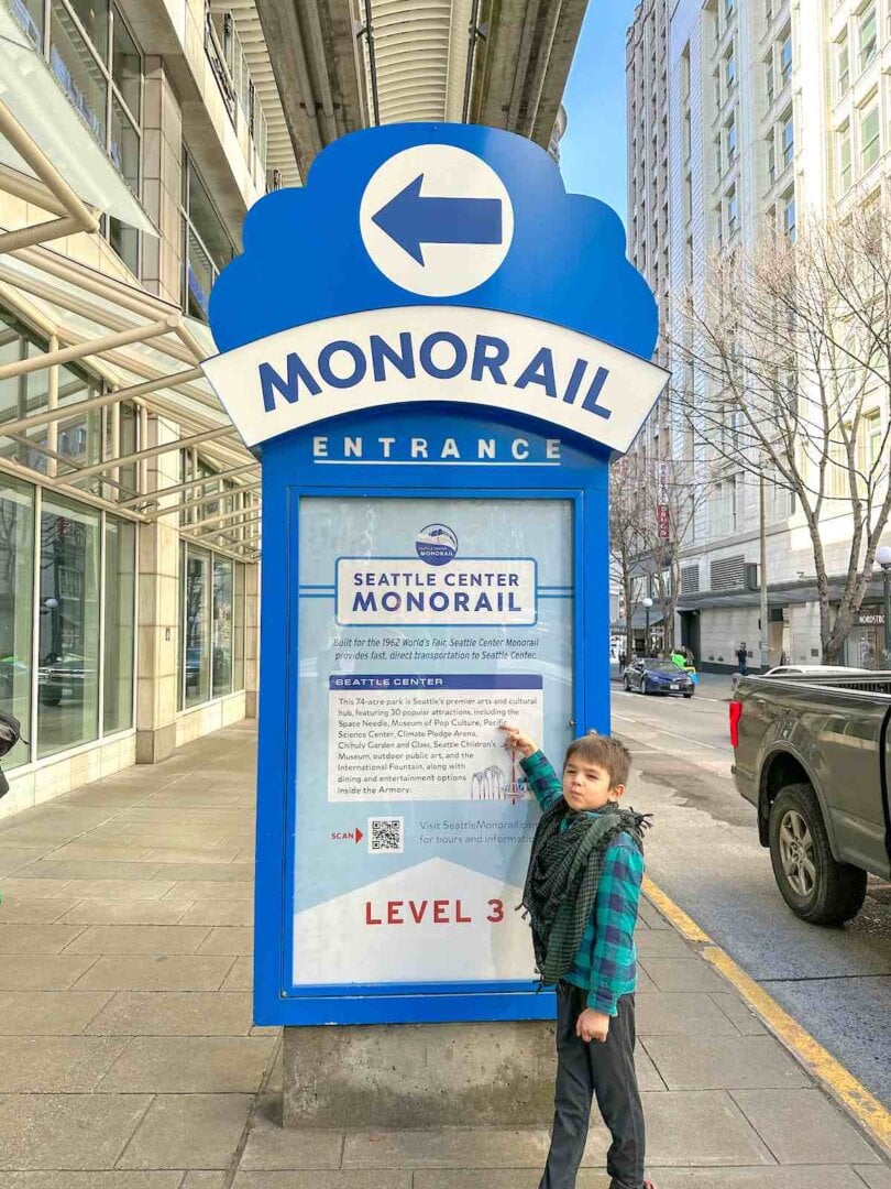 10 Reasons Your Kid Should Ride the Seattle Monorail (2023)