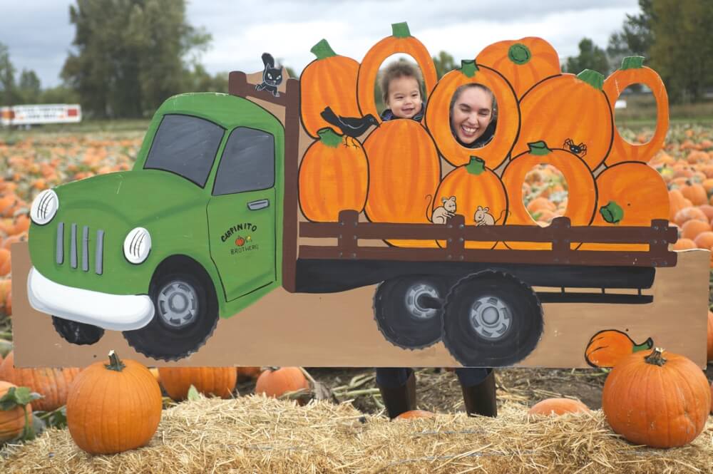 8 Tips for Successful Pumpkin Patch Photos with Babies and Toddlers