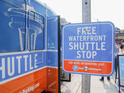The Newest Seattle Tour Bus is FREE | Seattle Waterfront Shuttle