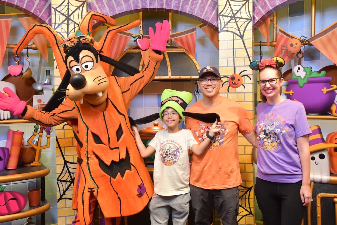 Is the Goofy's Kitchen Character Breakfast Worth It?