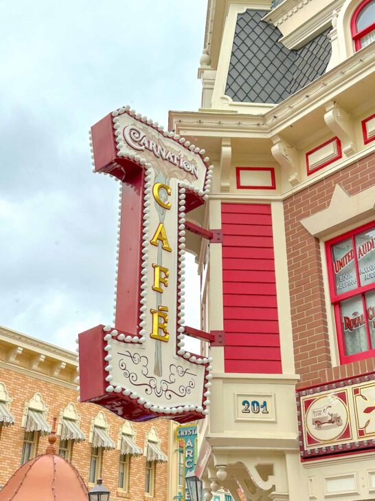 11 Best Disneyland Breakfast Spots in the Parks (2023)