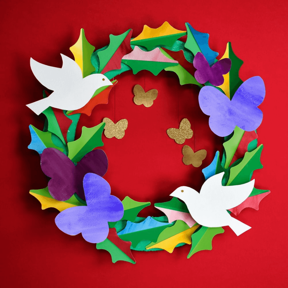 41 Easy Christmas Paper Crafts to Make for the Holidays